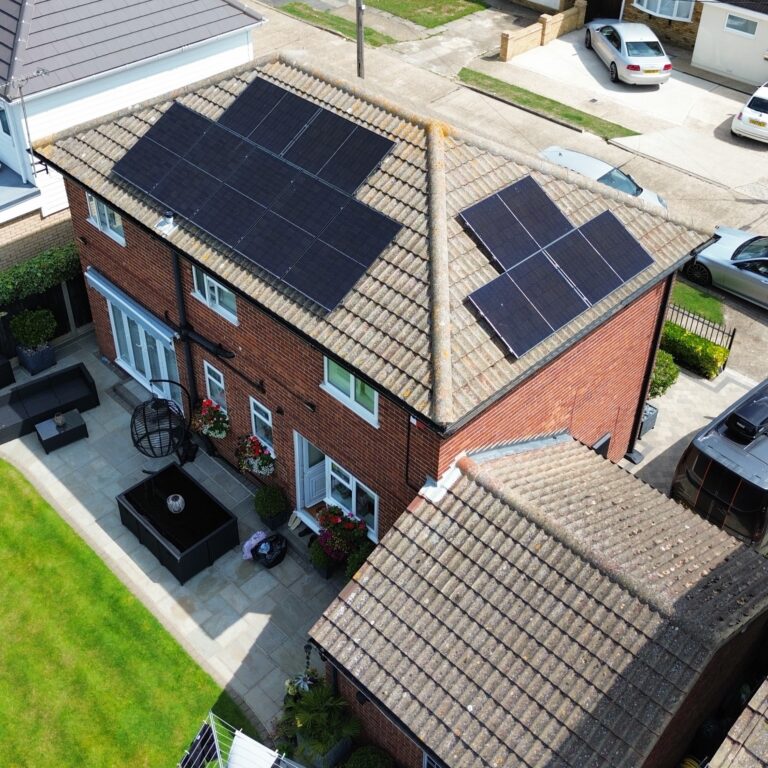 The best orientation and angle for solar panels - SolarTherm UK